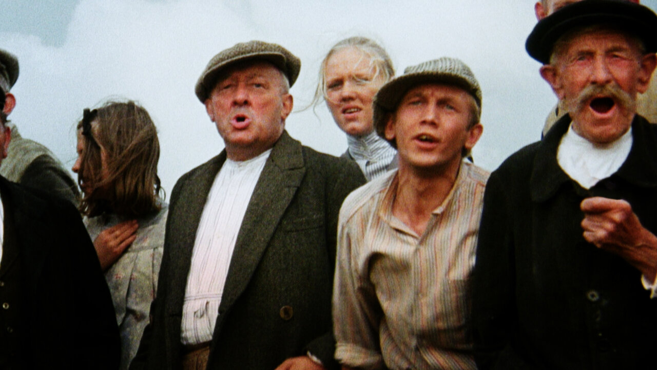 Watch Mira | Netflix